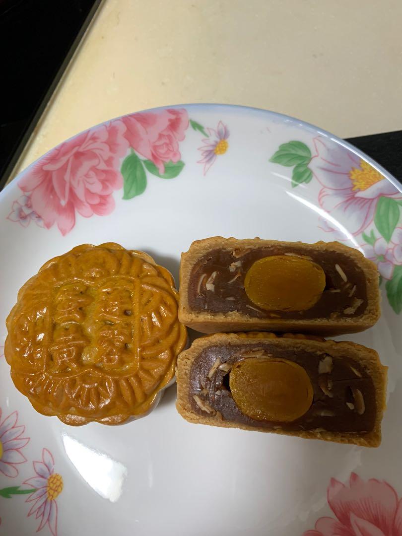 Traditional lotus seed mooncakes, Food & Drinks, Homemade Bakes on ...