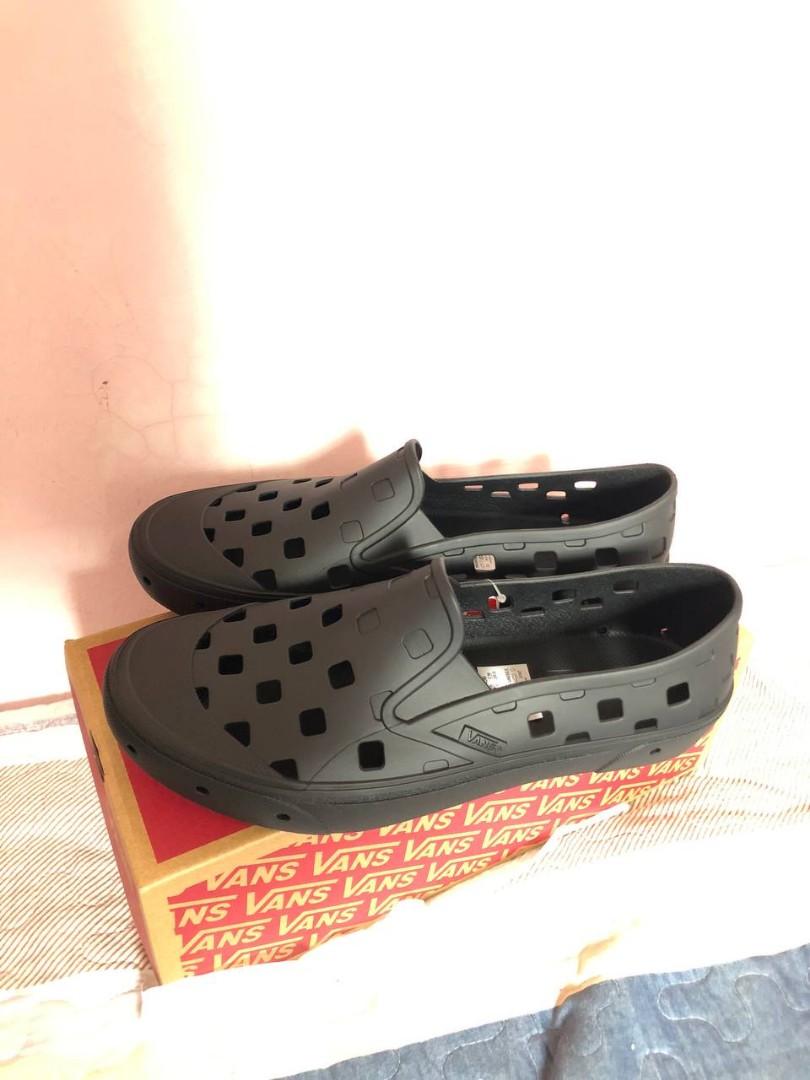 Vans Trek Slip On Black, Men's Fashion, Footwear, Sneakers on Carousell