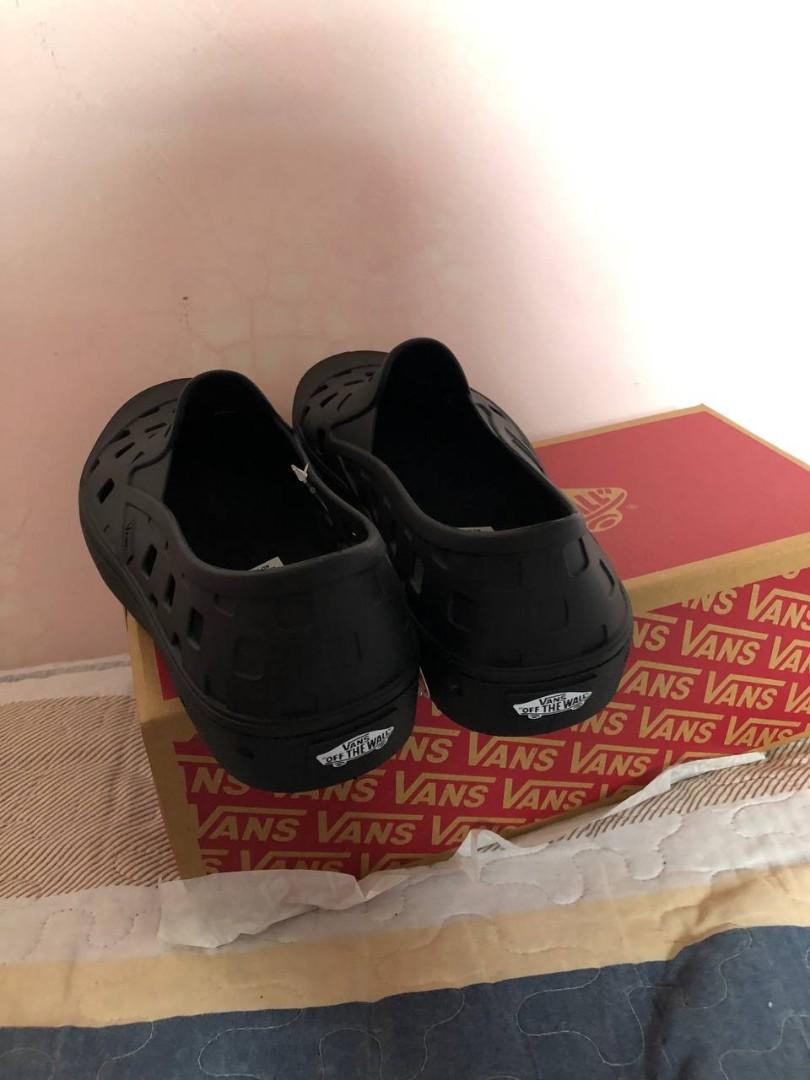 Vans Trek Slip On Black, Men's Fashion, Footwear, Sneakers on Carousell