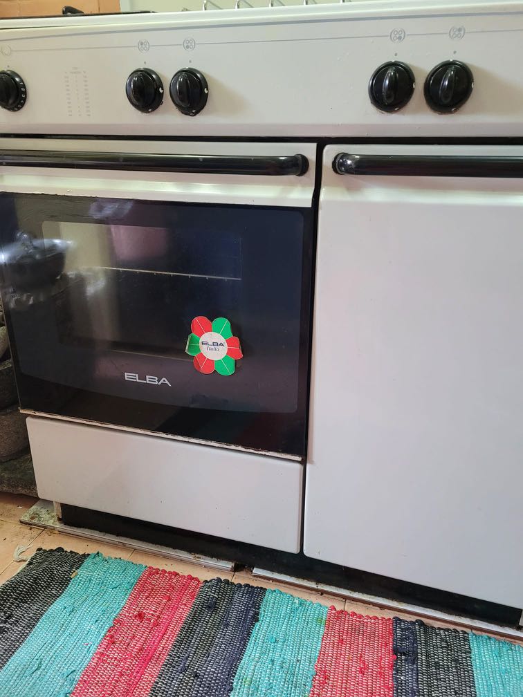 Elba standing cooker with oven LPG, Furniture & Home Living, Bathroom ...