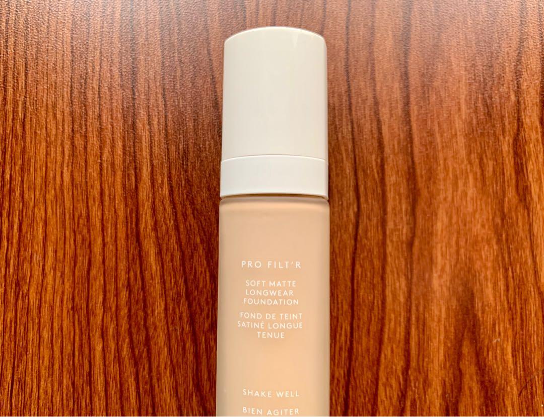Fenty Beauty Pro Filt’r Matte Long-wear Foundation in Shade #240 ...