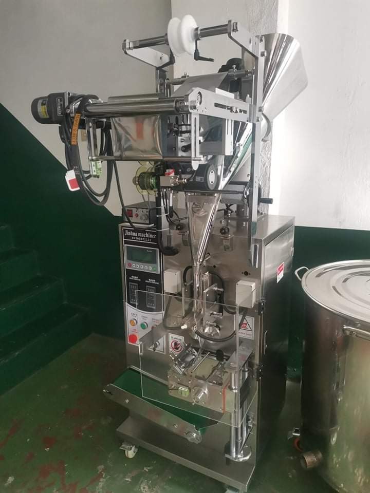 Ltype AUGER packaging machine, Commercial & Industrial, Industrial ...