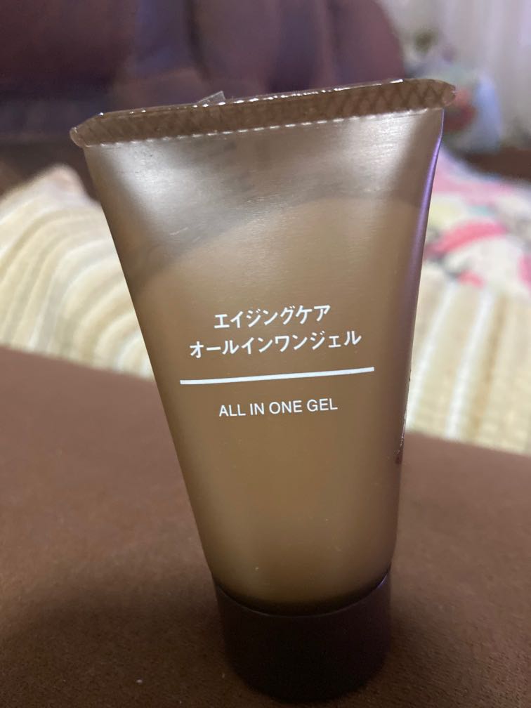 無印 保濕 滋潤 all in one gel 凝膠 精華, 美容＆化妝品, 健康及美容 - 皮膚護理, 面部 - 面部護理 - Carousell