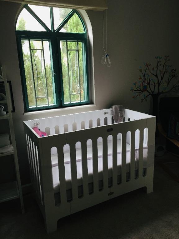 Bloom Alma Papa Foldable Cot with Lockable Roller Wheels, Babies & Kids ...