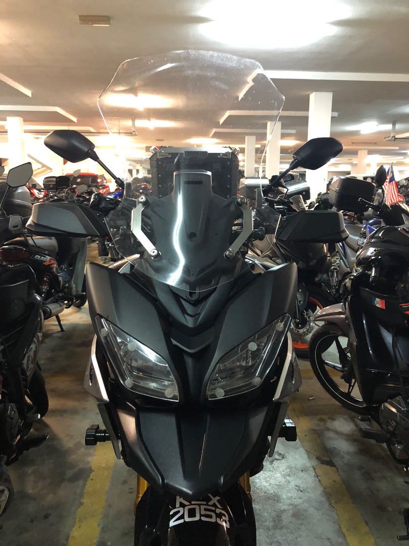 Custom windshield tracer gt, Motorbikes on Carousell