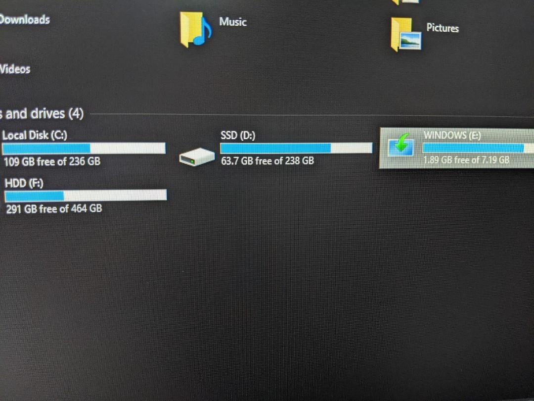 Dell Windows 10 Bootable Disk Drive USB, Computers & Tech, Parts ...