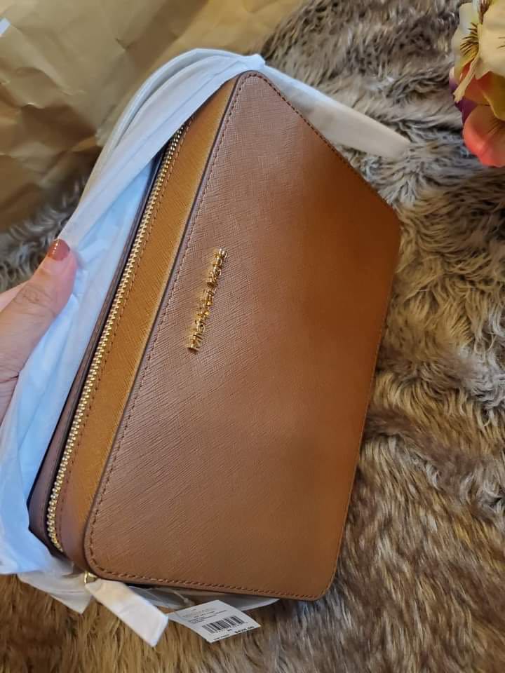 MK CROSSBODY BAG, Women's Fashion, Bags & Wallets, Cross-body Bags on ...