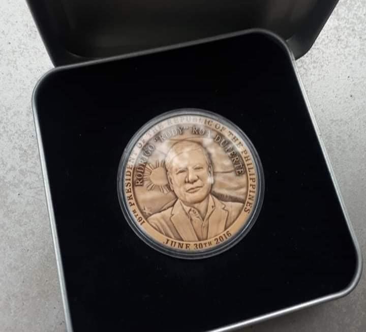 PRESIDENT RODRIGO ROA DUTERTE MEDAL, Hobbies & Toys, Memorabilia ...