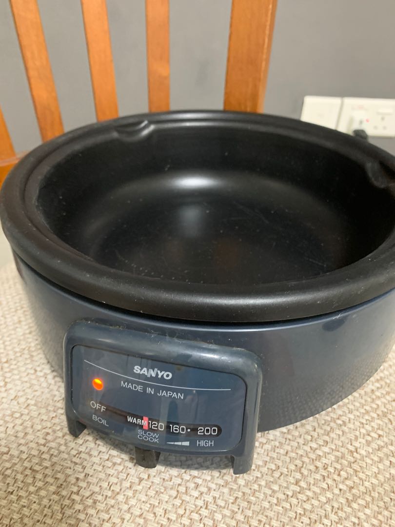 Sanyo electric cooker - made in Japan, TV & Home Appliances, Kitchen ...