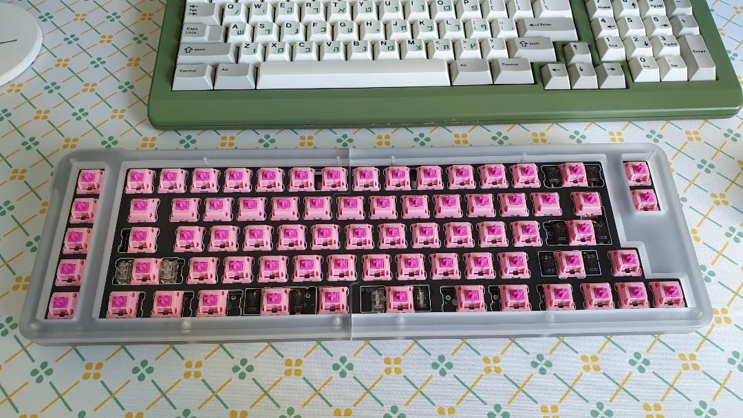 Uni660 split wireless custom mechanical keyboard, Computers & Tech ...