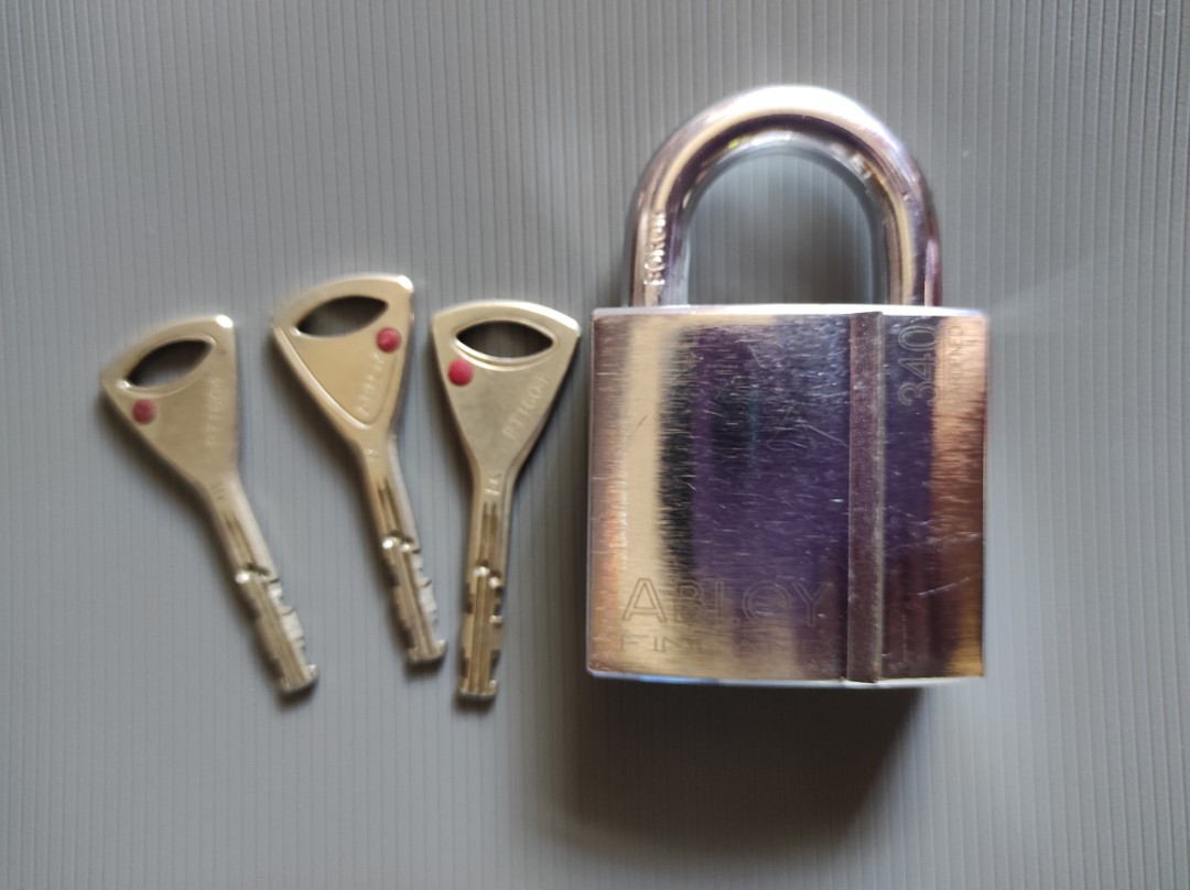 Abloy 340 Made in Finland Best Padlock, Furniture & Home Living ...