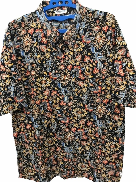 Batik Keris Pria, Fesyen Pria, Pakaian , Atasan di Carousell Batik Keris Pria, Fesyen Pria, Pakaian , Atasan di Carousell