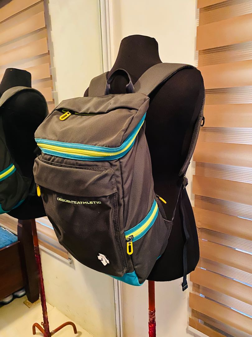 Descente Backpack, Men's Fashion, Bags, Backpacks on Carousell