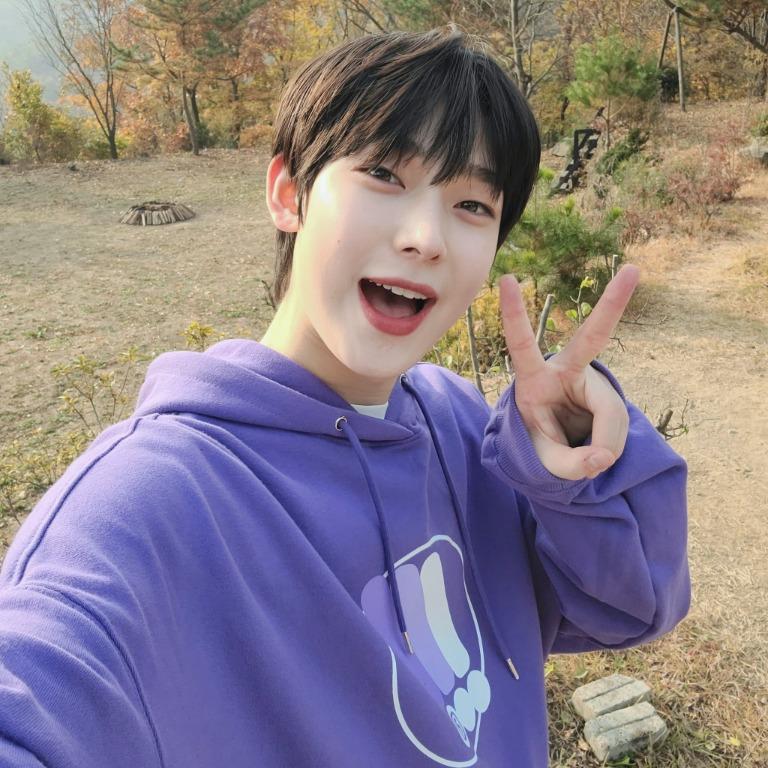 1 DAY SALE!! ENHYPEN SUNOO MARKM PURPLE HOODIE, Hobbies & Toys ...
