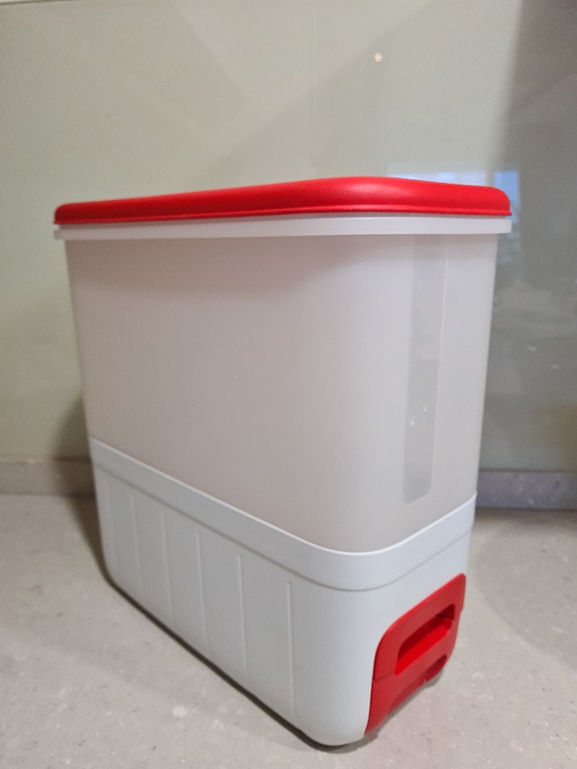 Tupperware Rice container, TV & Home Appliances, Other Home Appliances ...
