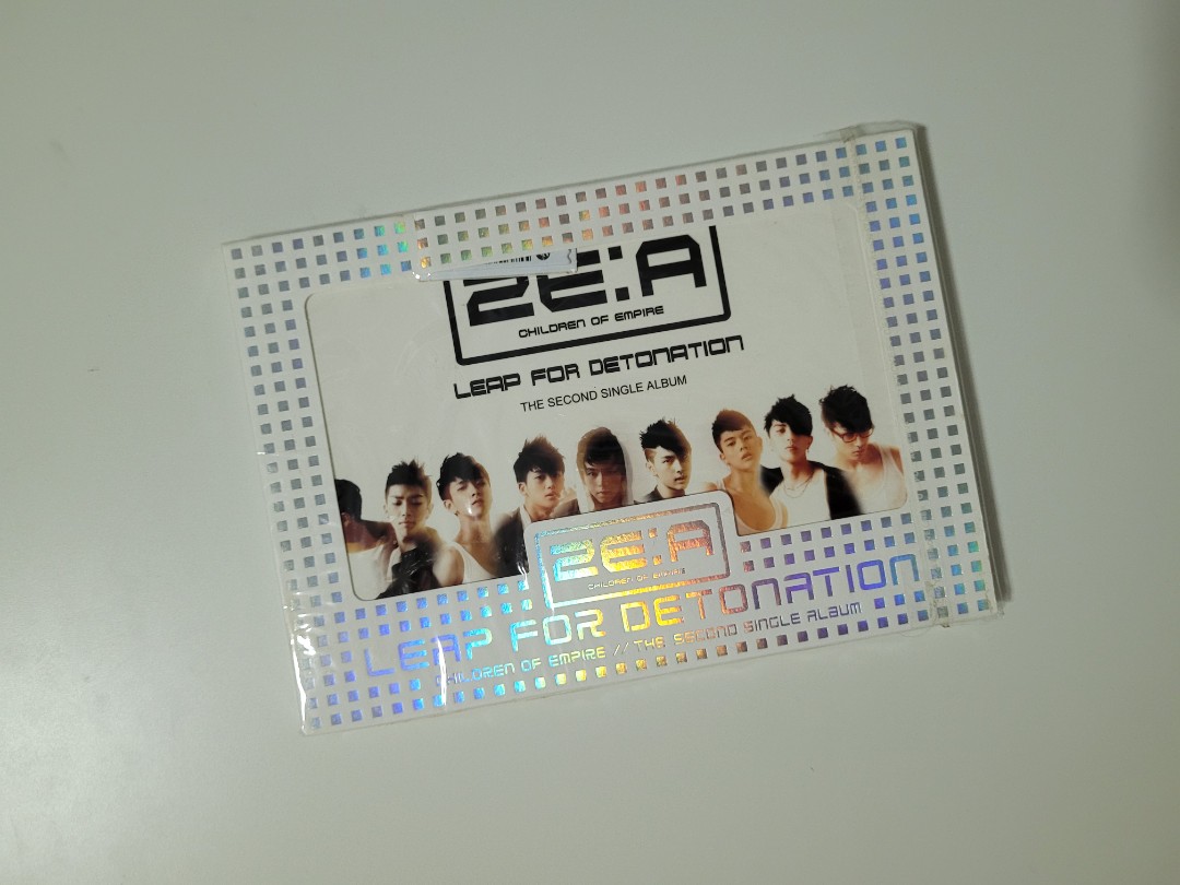 ZE:A Official Album, Hobbies & Toys, Memorabilia & Collectibles, K-Wave ...