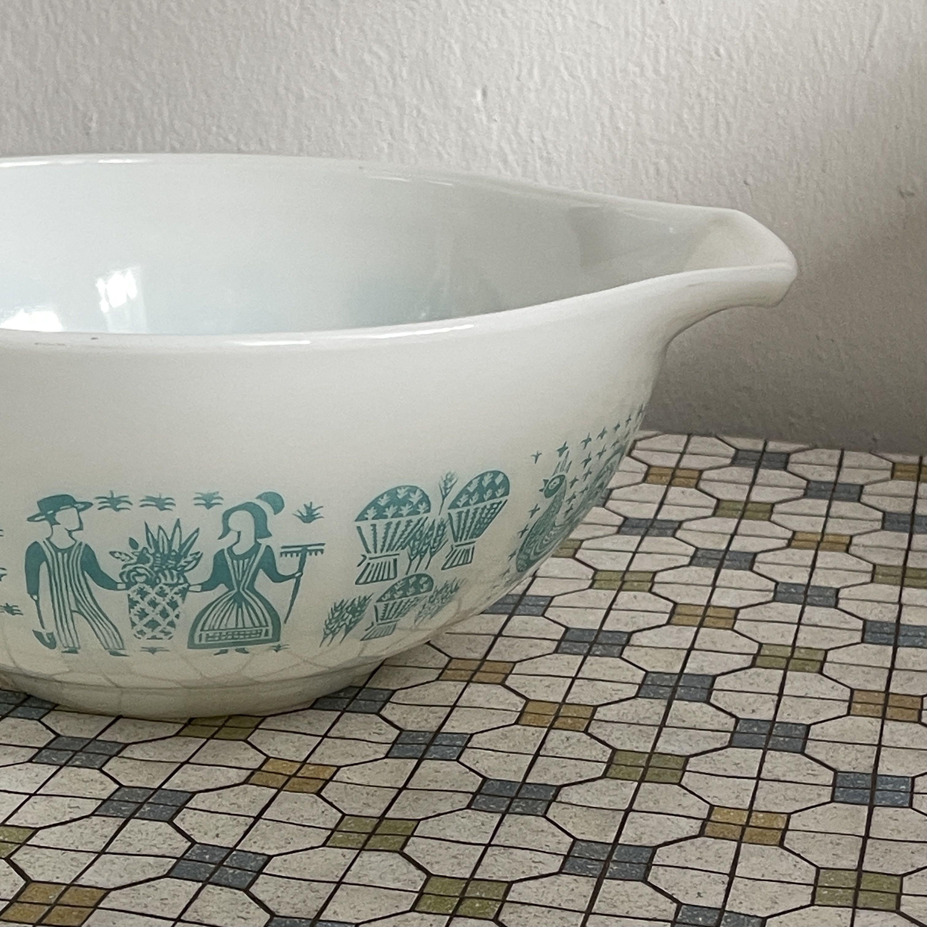 RESERVED - 1 Vintage Pyrex 443 Cinderella mixing bowl in the ...