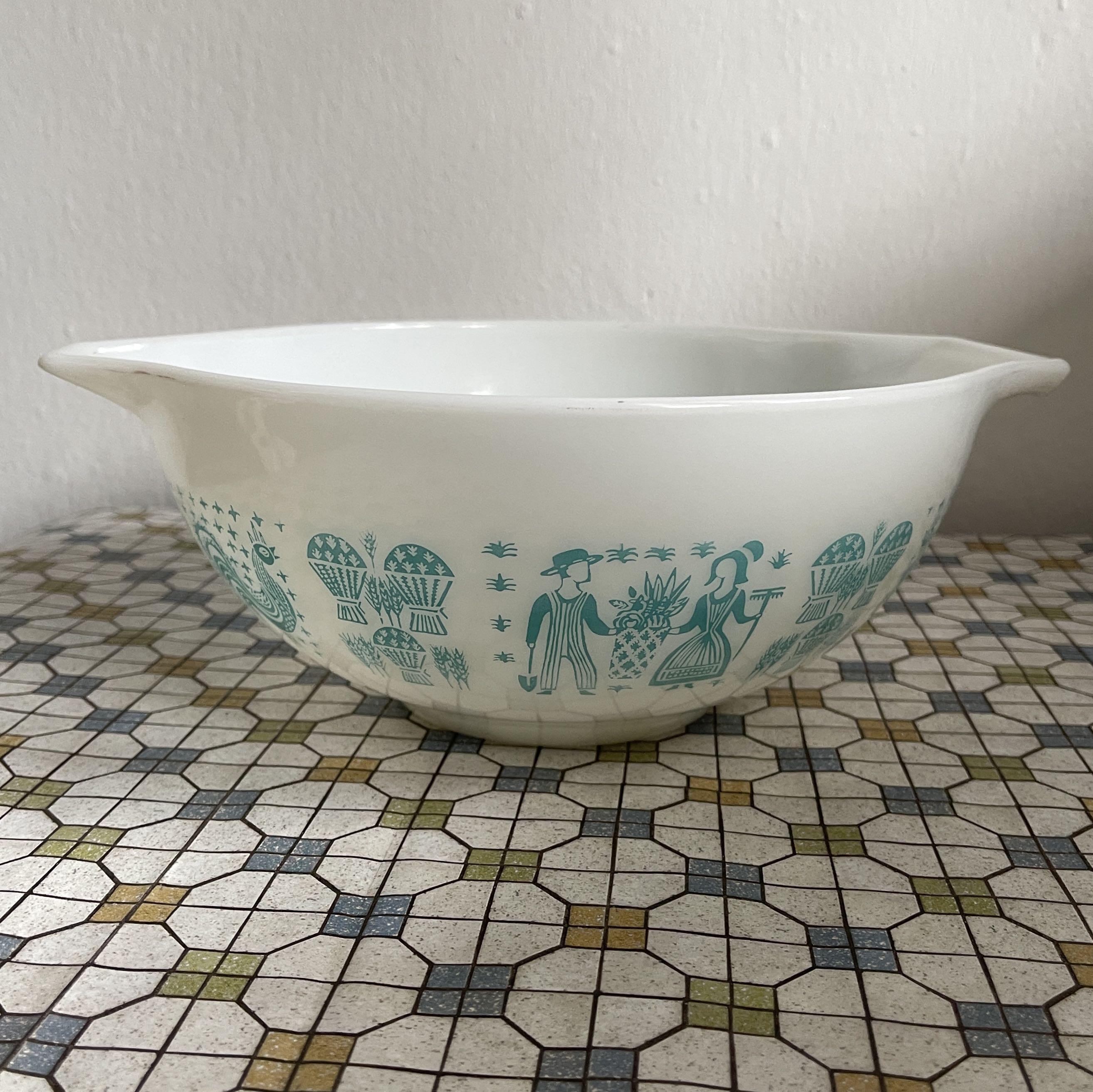 RESERVED - 1 Vintage Pyrex 443 Cinderella mixing bowl in the ...