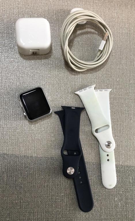 Apple Watch Series 0 第一代 42MM 香港行貨 私人自讓, 手提電話, 智能穿戴裝置及智能手錶 - Carousell