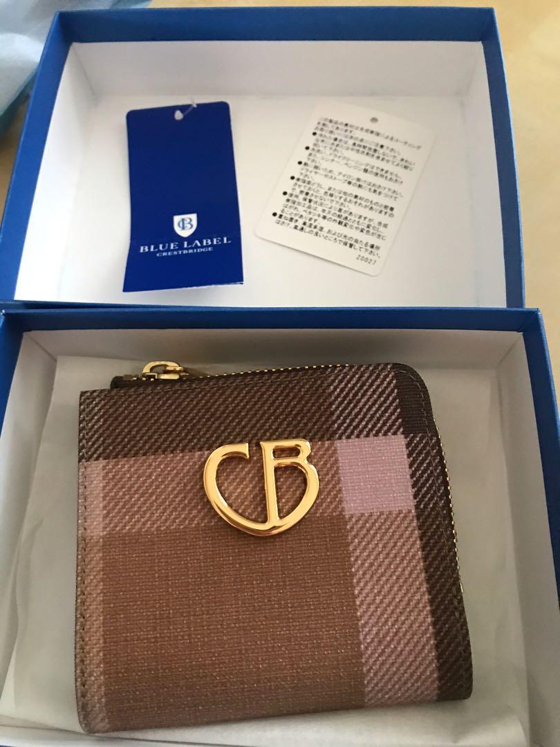 Blue label crest bridge small wallet, Men's Fashion, Watches ...