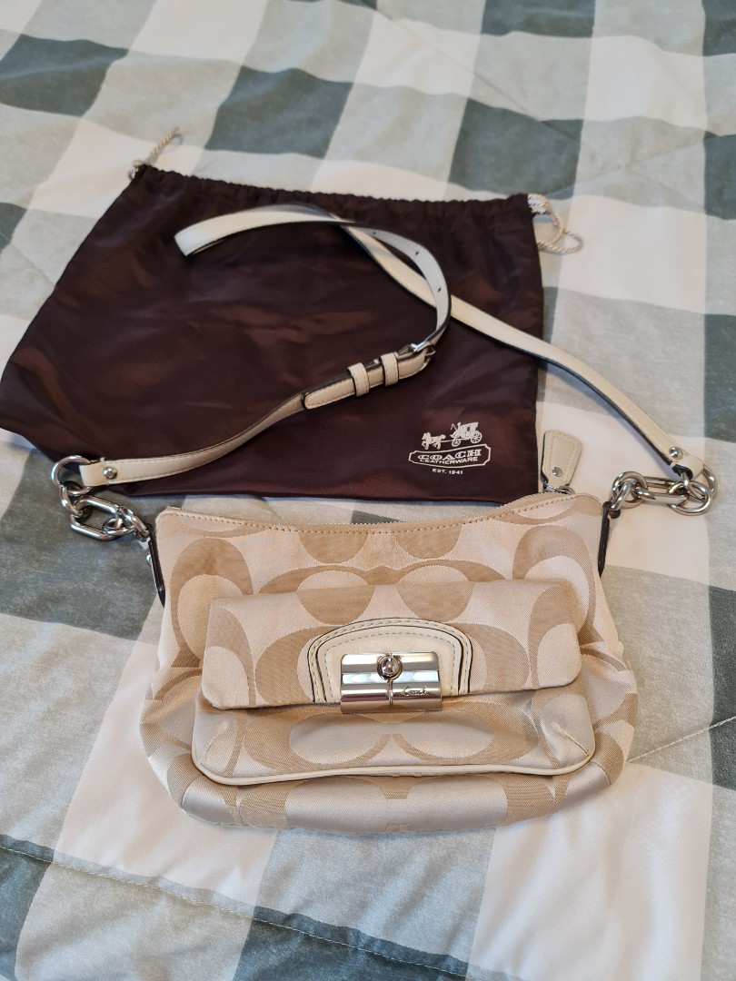 Coach Signature Collection, Women's Fashion, Bags & Wallets, Cross-body ...