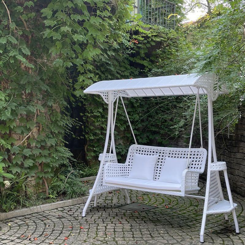 Garden Swings: The Enchanting Element in Your Backyard, Furniture ... Garden Swings: The Enchanting Element in Your Backyard, Furniture ...