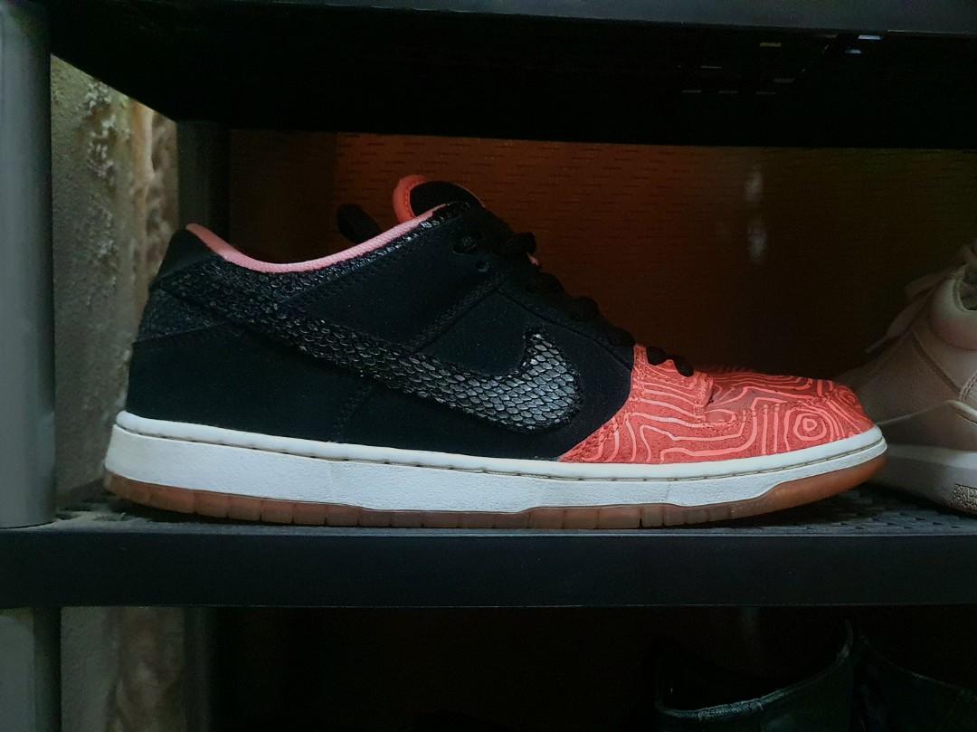 NIKE SB DUNK LOW "Fish Ladder", Men's Fashion, Footwear, Sneakers on ...