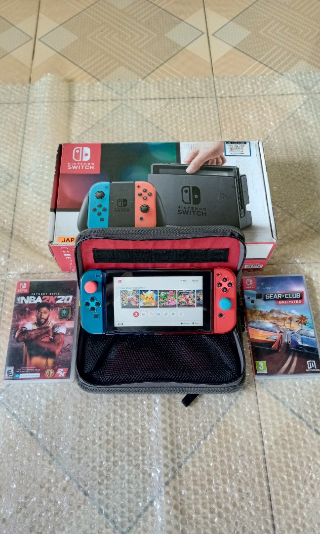 Nintendo switch v1 with 2 game carts and sd card, Video Gaming, Video ...