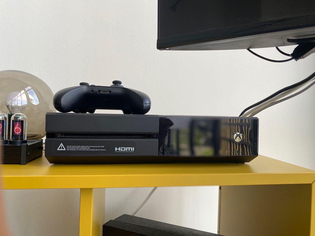 Xbox One 500GB (With GTA V Disc), Video Gaming, Video Game Consoles ...