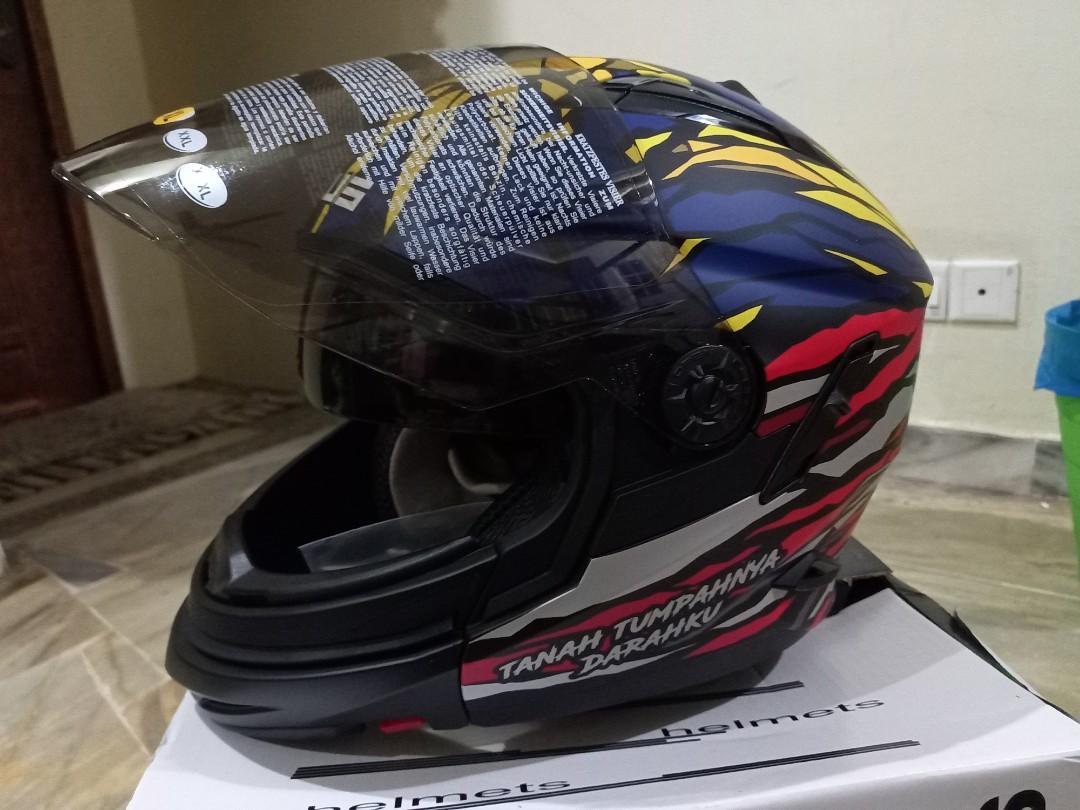 Zeus Merdeka Helmet Limited Edition, Motorbikes on Carousell