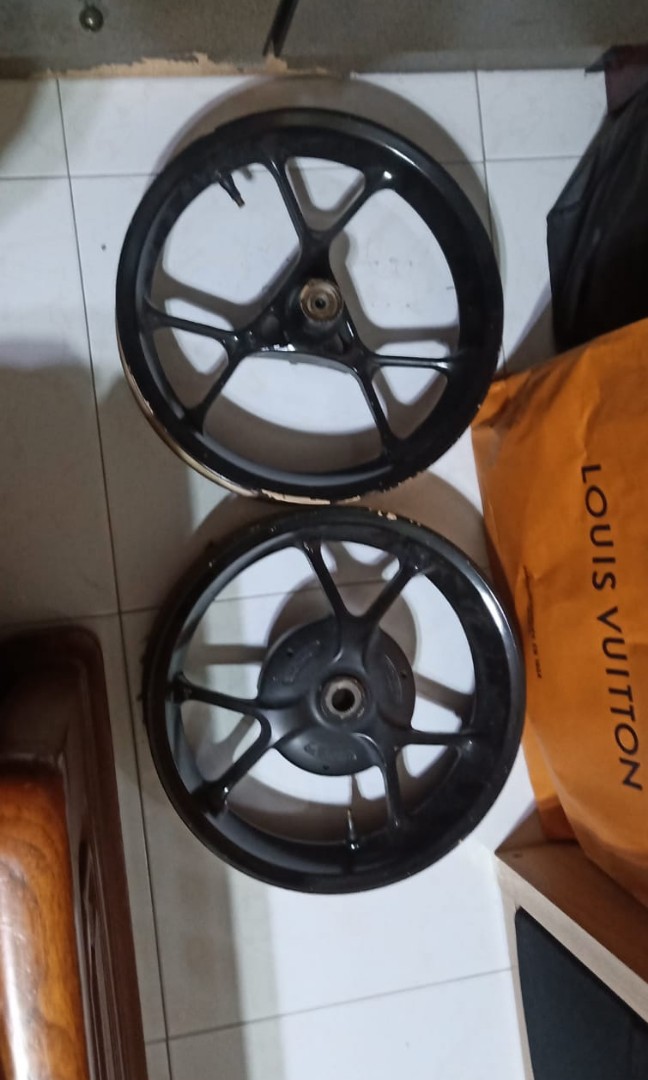 Aerox sports rim, Motorcycles, Motorcycle Accessories on Carousell