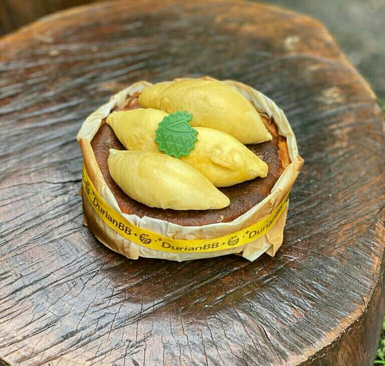 DurianBB Snowy Mooncakes, DiY Kit and Musang King Cheesecake., Food ...
