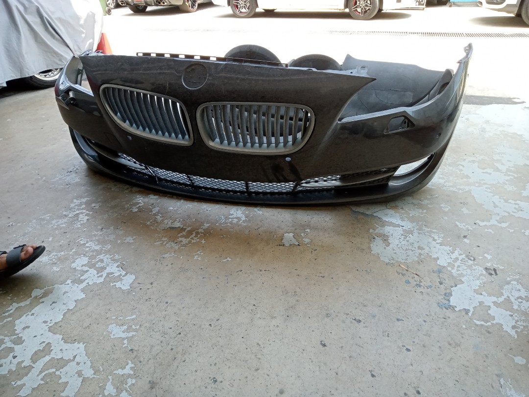 Front bumper Bmw F10, Car Accessories, Accessories on Carousell
