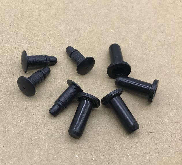 Mercedes Boot Trim Clip, Car Accessories, Accessories on Carousell