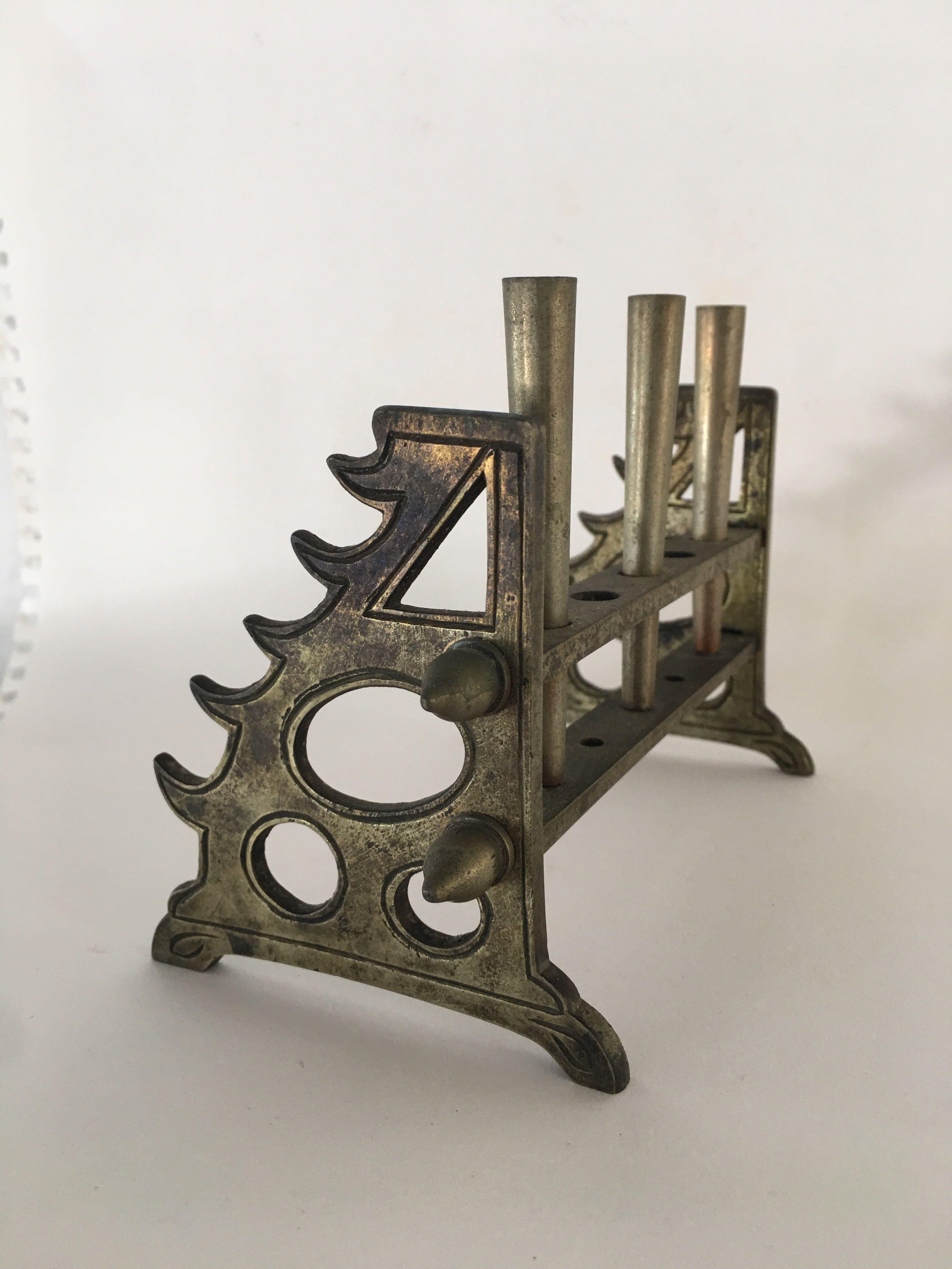 Metal Chinese Weapon Rack, Hobbies & Toys, Memorabilia & Collectibles ...