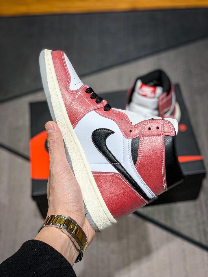 Nike AJ1 Retro High Trophy Room Chicago, Men's Fashion, Footwear ...