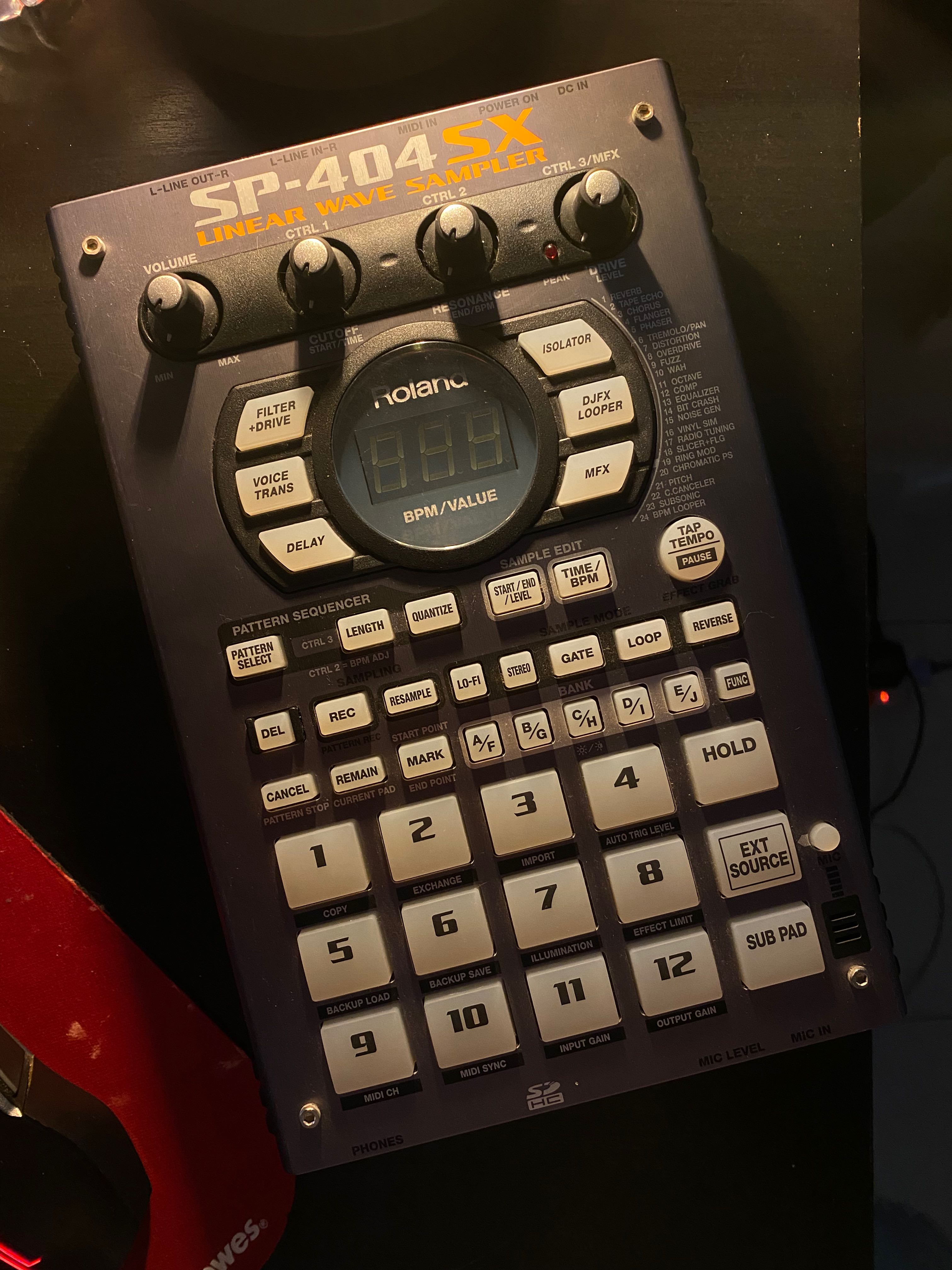 Roland SP404SX, Hobbies & Toys, Music & Media, Musical Instruments on ...