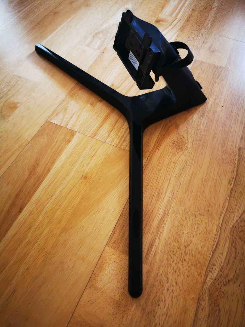 Samsung 32inch monitor stand, Computers & Tech, Parts & Accessories ...