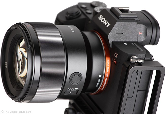 Sony FE 85mm 1.8 Lens, Photography, Lens & Kits on Carousell