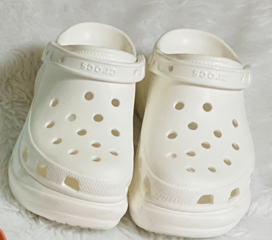 Crocs Bae Clog, Men's Fashion, Footwear, Slippers & Slides on Carousell