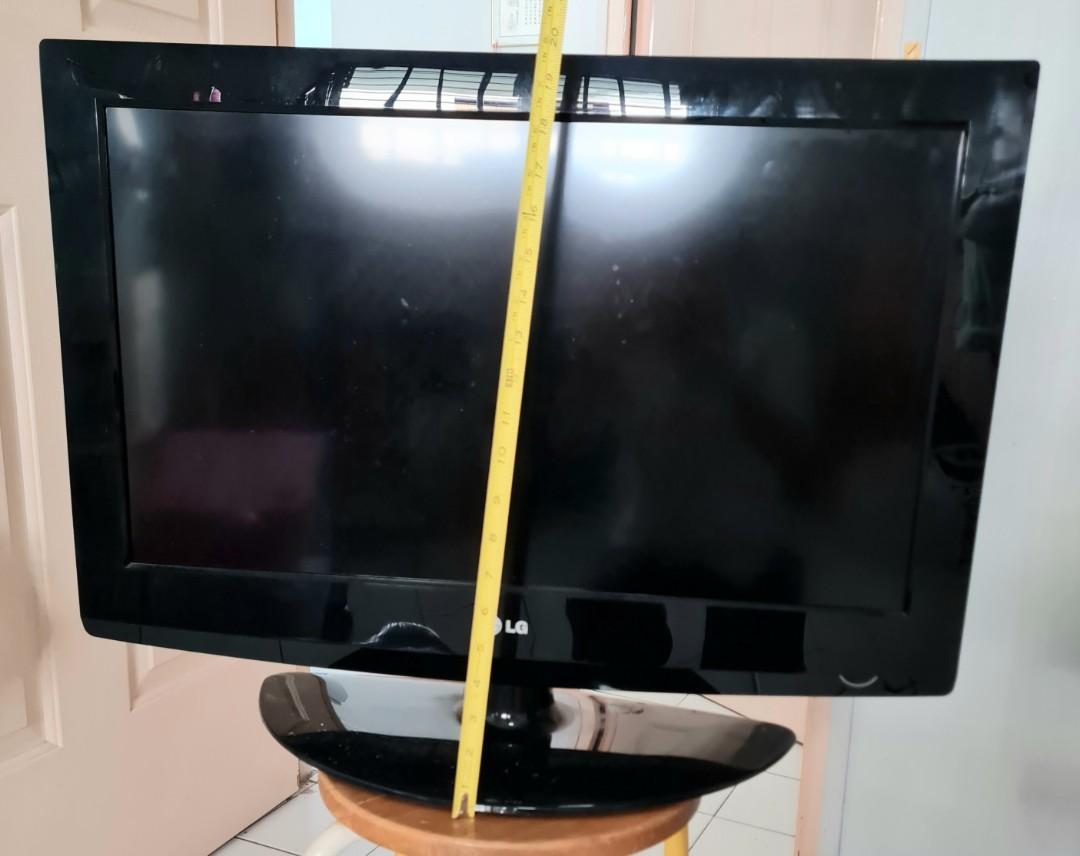 OLD LG TV, TV & Home Appliances, TV & Entertainment, TV on Carousell