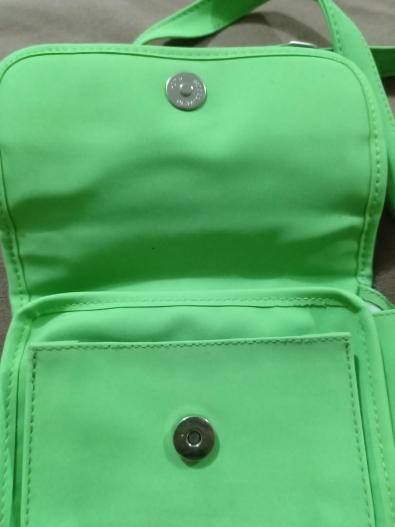 Sanrio Keroppi bag, Women's Fashion, Bags & Wallets, Cross-body Bags on ...