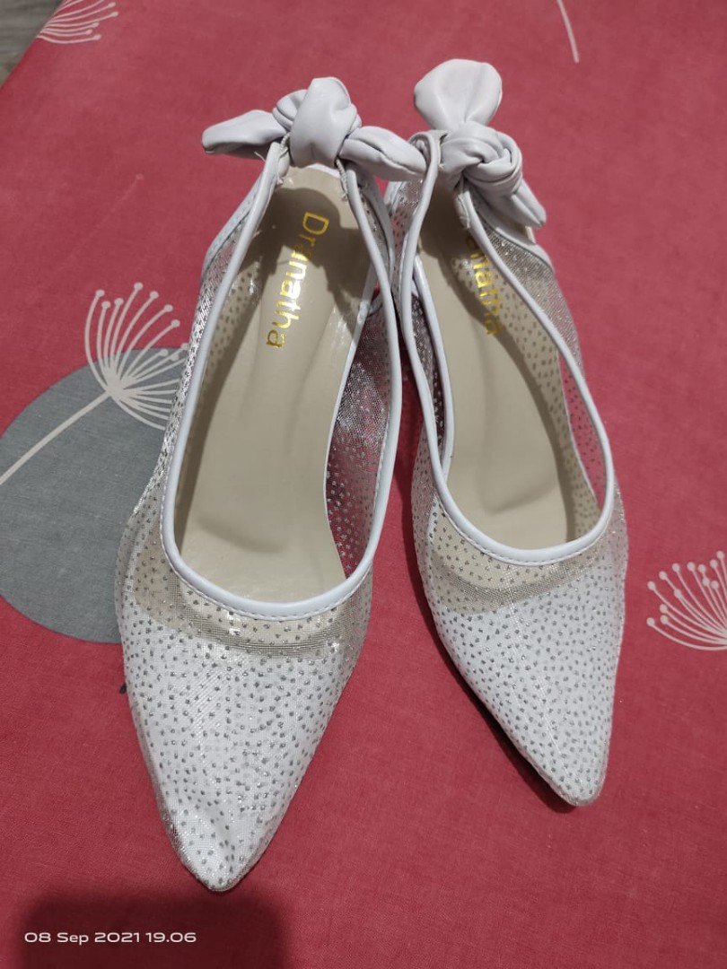 Sepatu pesta, Fesyen Wanita, Sepatu di Carousell