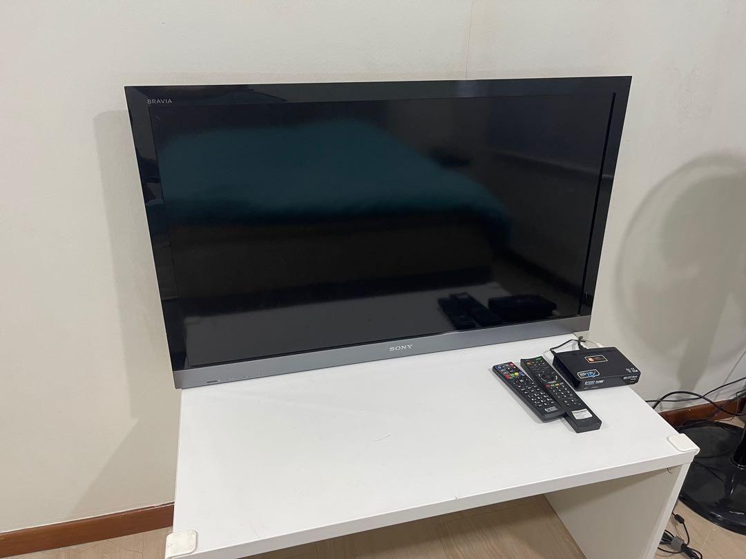 Sony Bravia 40” LCD TV model KDL-40EX600, TV & Home Appliances, TV ...