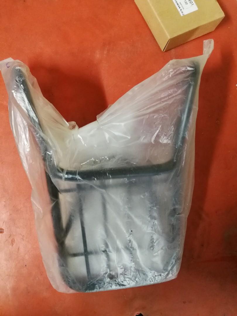 Suzuki vs150 rack, Motorbikes on Carousell