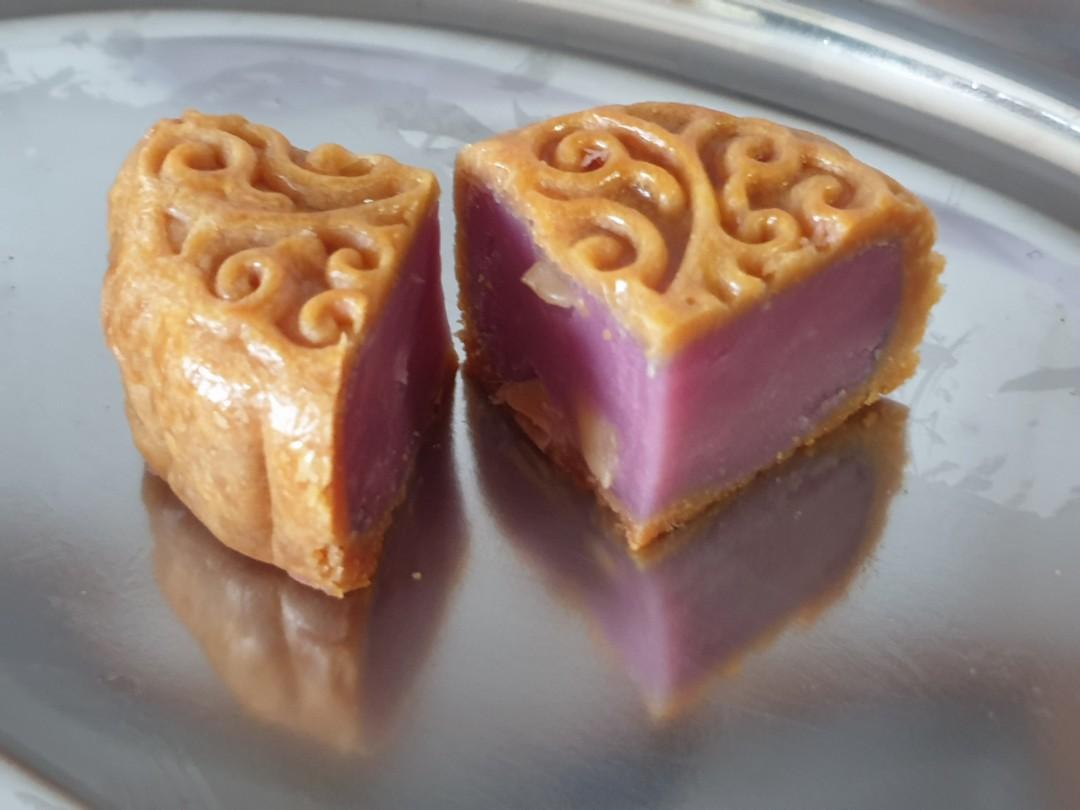 Traditional Mooncake with Yam & Purple Sweet Potato Seed filling, Food ...