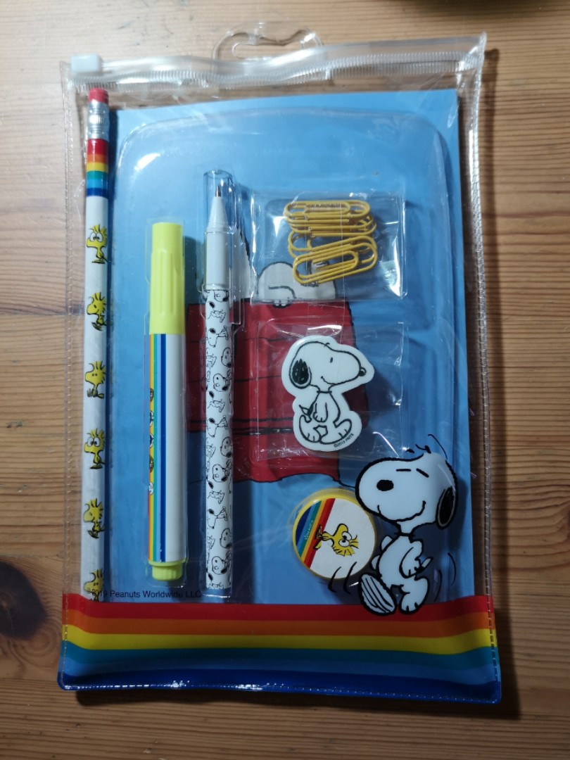 BNWT Snoopy / Peanuts Stationery Set, Hobbies & Toys, Stationery ...