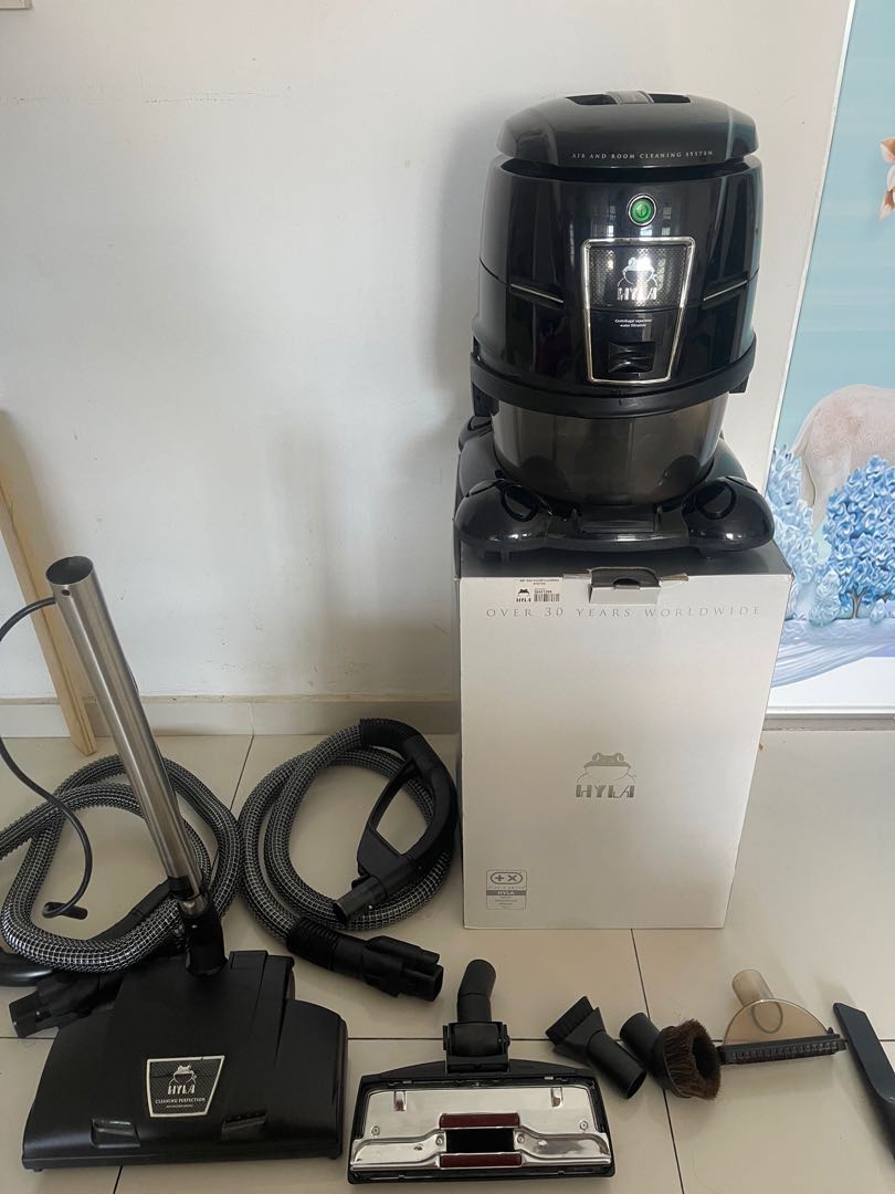 Hyla vacuum cleaner, Health & Nutrition, Health Monitors & Weighing ...
