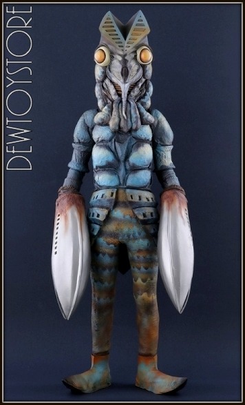 [IN STOCK] X-Plus XPlus Gigantic Series Statue Fixed Posed Figure ...