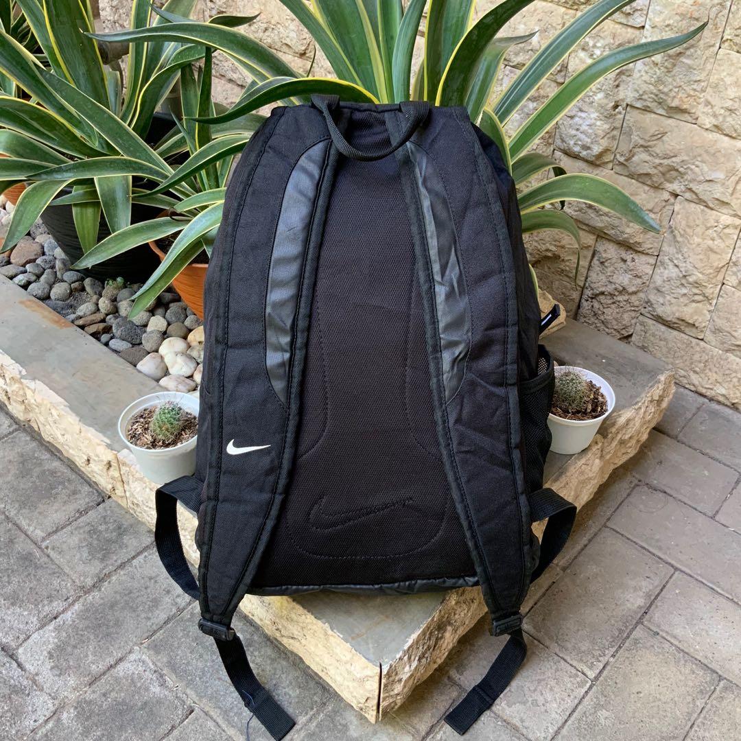 NIKE SWOOSH BACKPACK BLACK, Fesyen Pria, Tas & Dompet , Ransel di Carousell